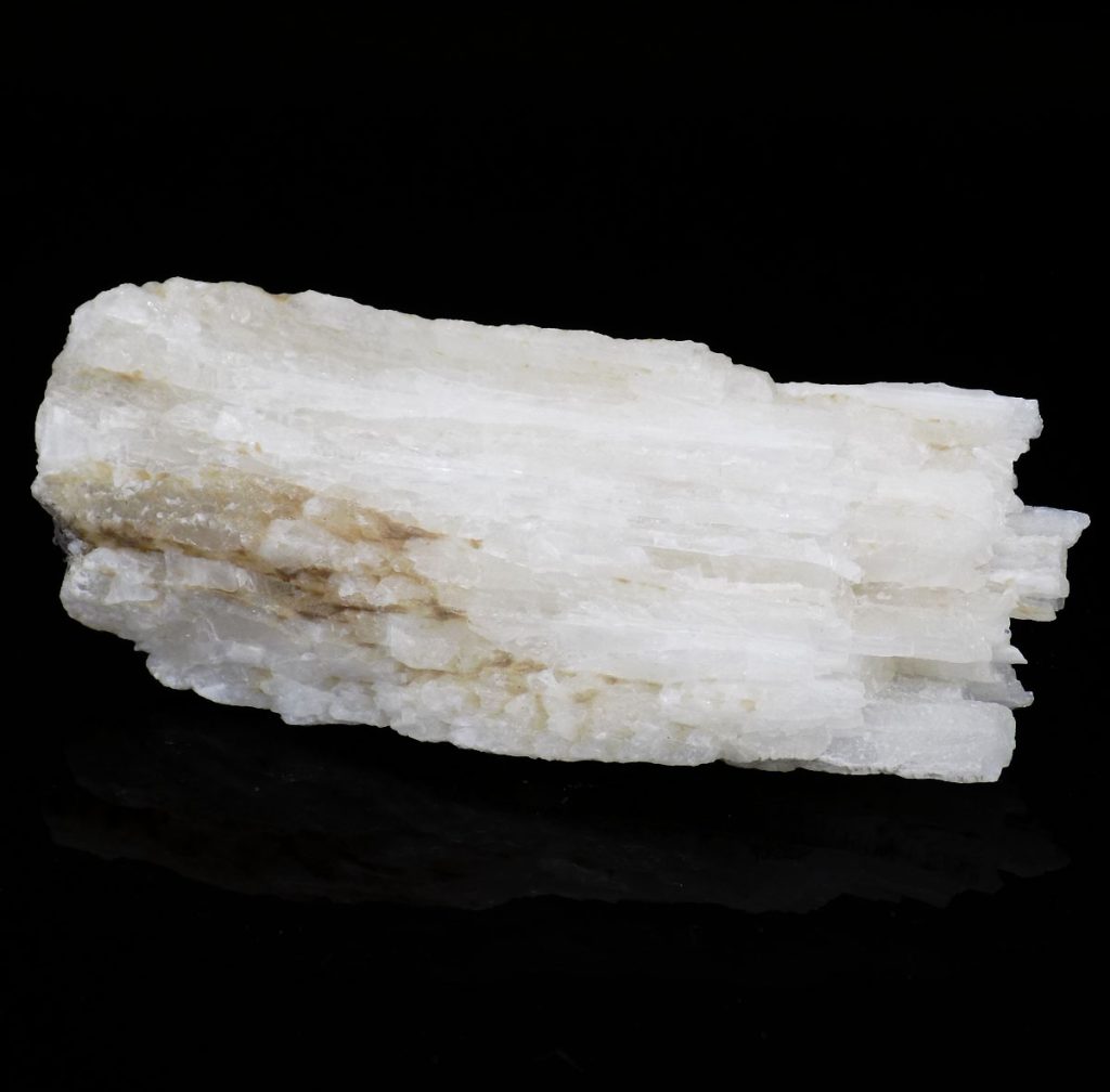 Knowing the alexite stone and its chemical characteristics - وب سایت ...